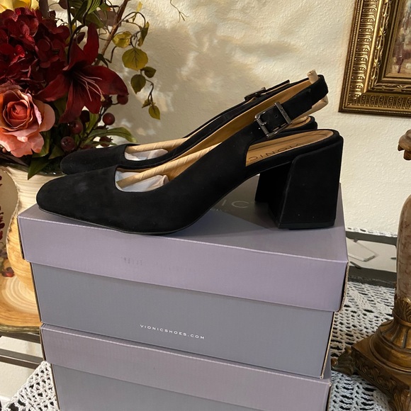 Vionic | Shoes | Vionic Heels | Poshmark